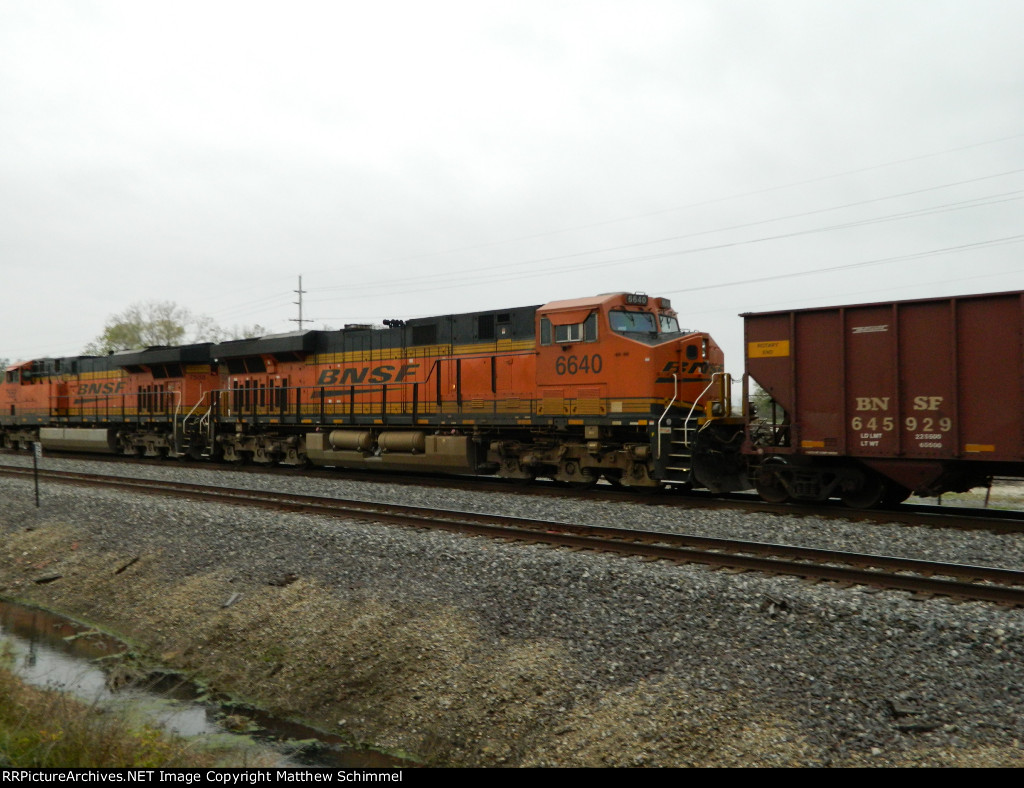 BNSF 6640